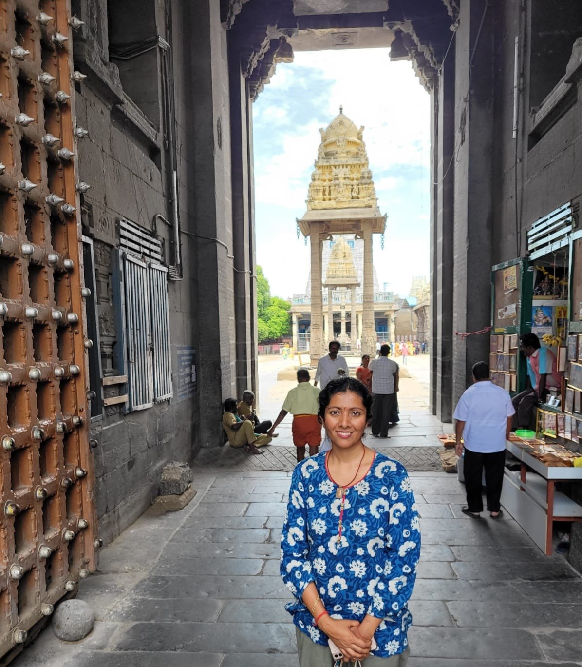 Female to Feminine through the Vision of Yoga - The LivingWise Project